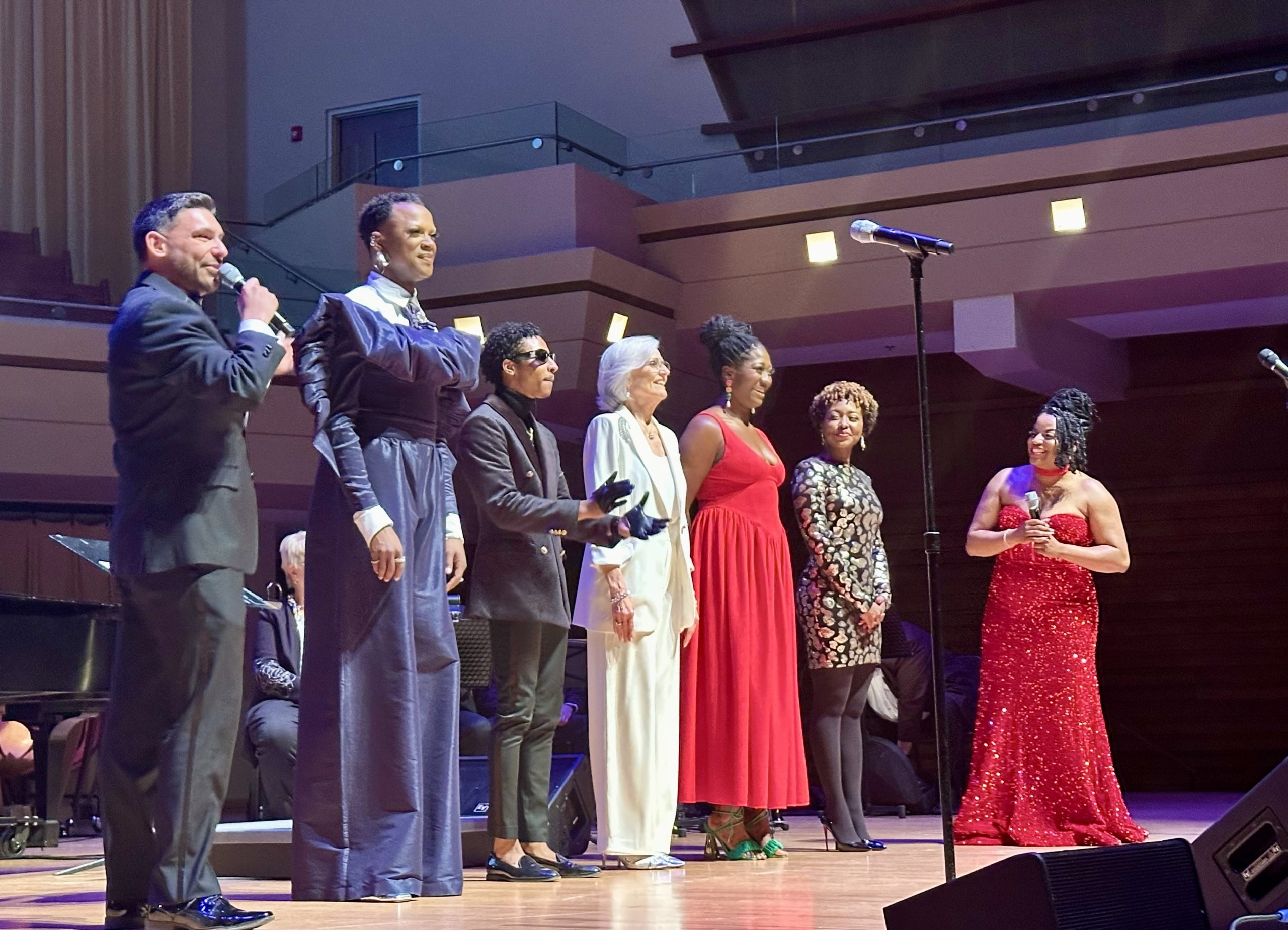 Big names from Broadway captivate the crowd at a special night in ...