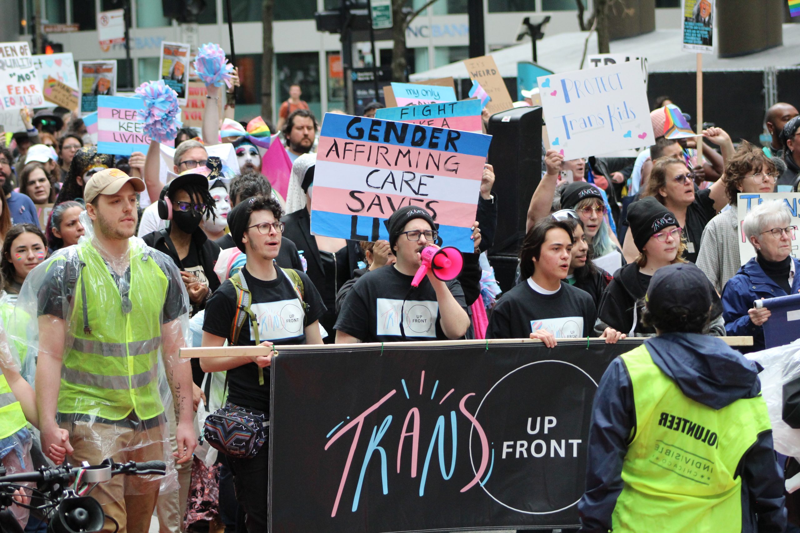 ‘We’re not going anywhere’: Chicago rally draws thousands to defend ...