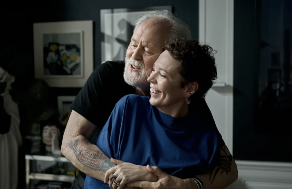 SHOWBIZ Emma Corrin, Wilson Cruz, Lil Nas X, Manilow, 'Jimpa' - Windy ...