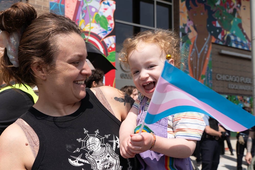 Edgewater community stands up for drag story time - Windy City Times