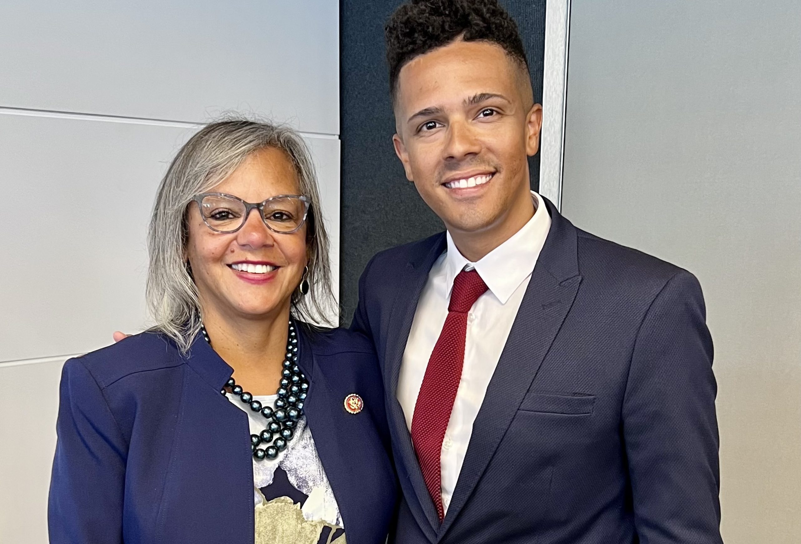 Robin Kelly pledges to confirm only pro-LGBTQ+ judges in U.S. Senate ...